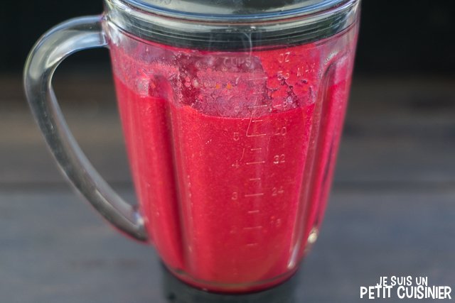 Gaspacho de betterave rouge au fromage frais (recette facile)